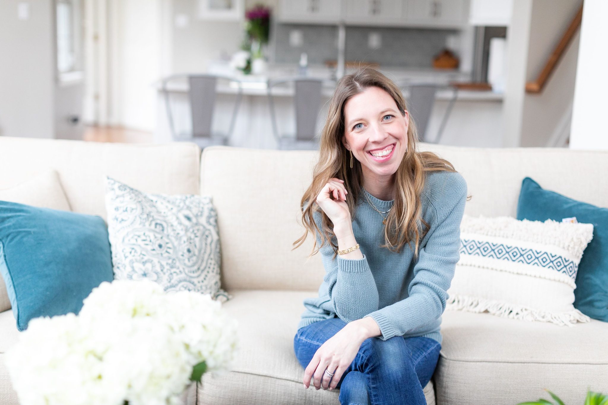 How to Show Your Worth to Your Ideal Client on Social Media | Social ...