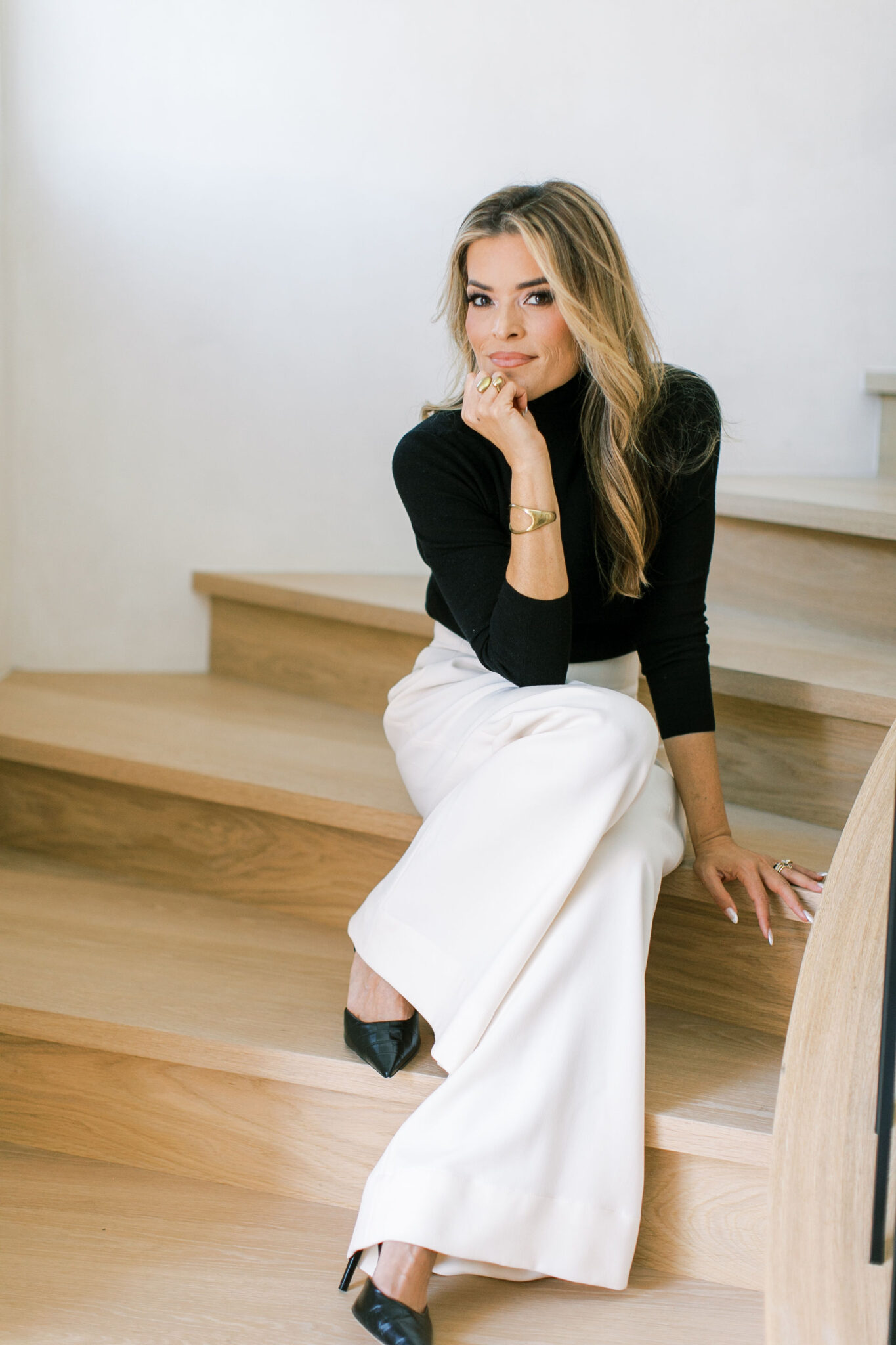 How to Photograph a Tall/Short Couple - Jasmine Star